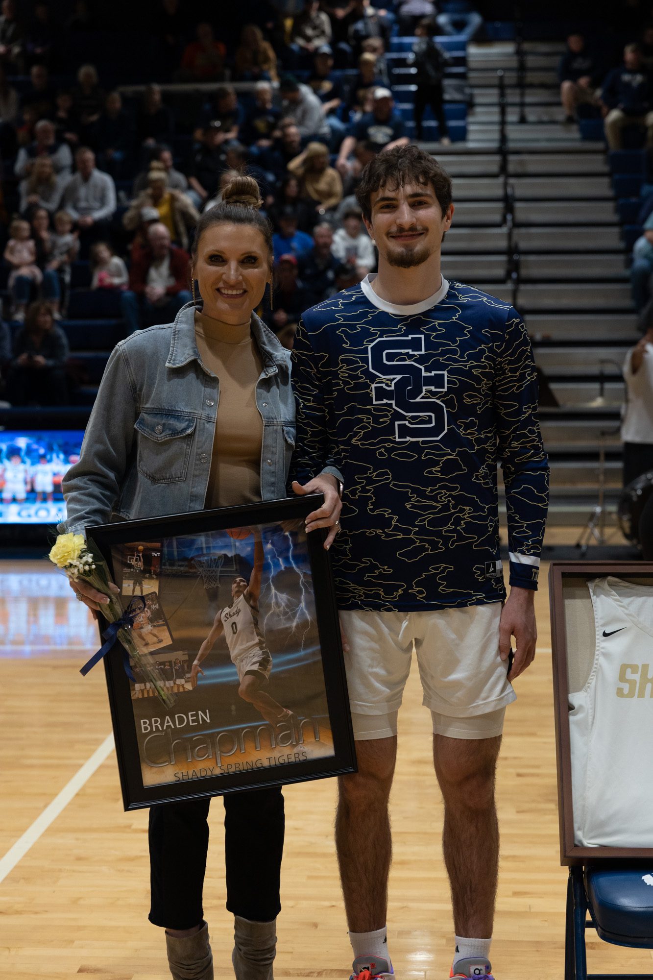 Gallery: Maxwell drops 35, helps Shady win on Senior Night